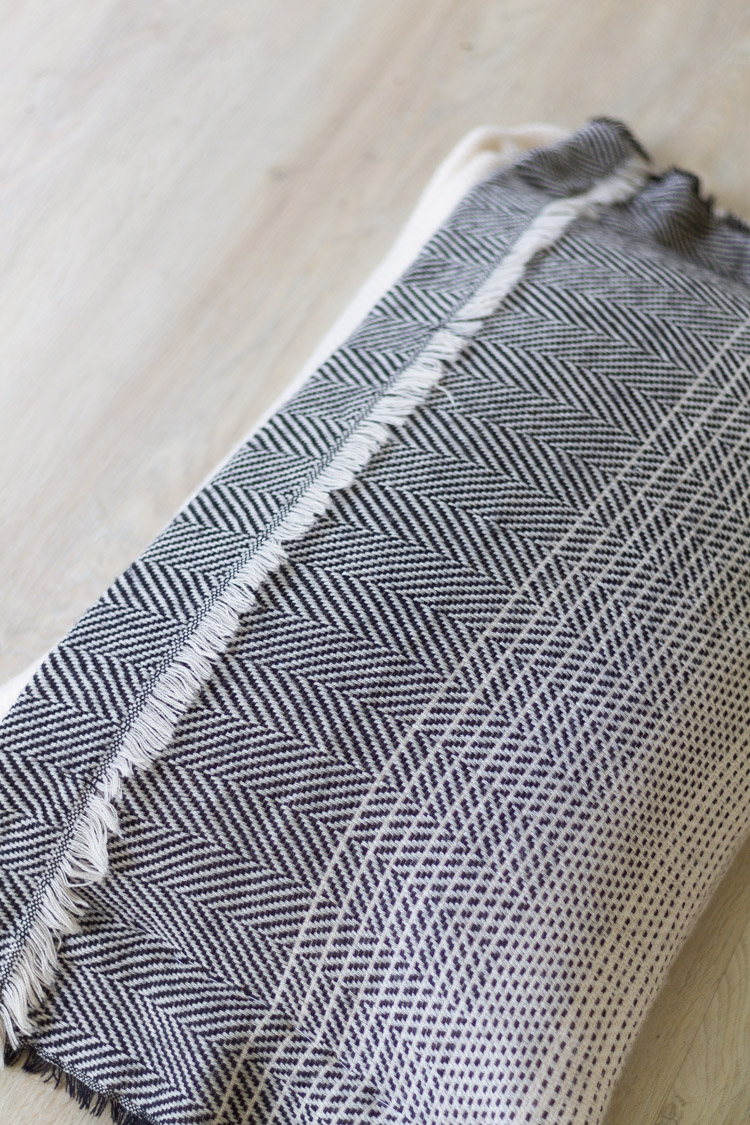 DIY Scarf Pillow - zevy joy